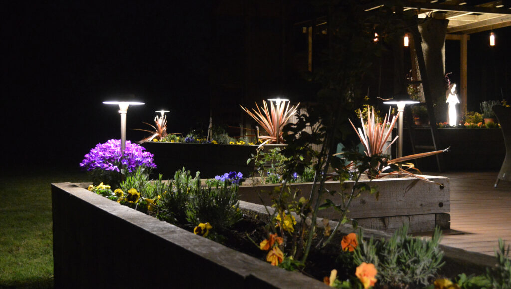 Low Voltage Garden Lights, Outdoor Lighting & Solar Lights | Lumena