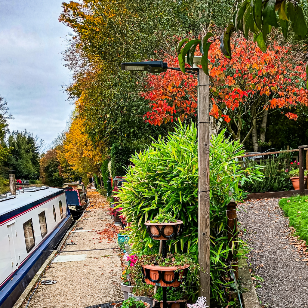 Off‑Grid Solar Lighting Case Study: Pro Solar Hiway on the Kennet ...